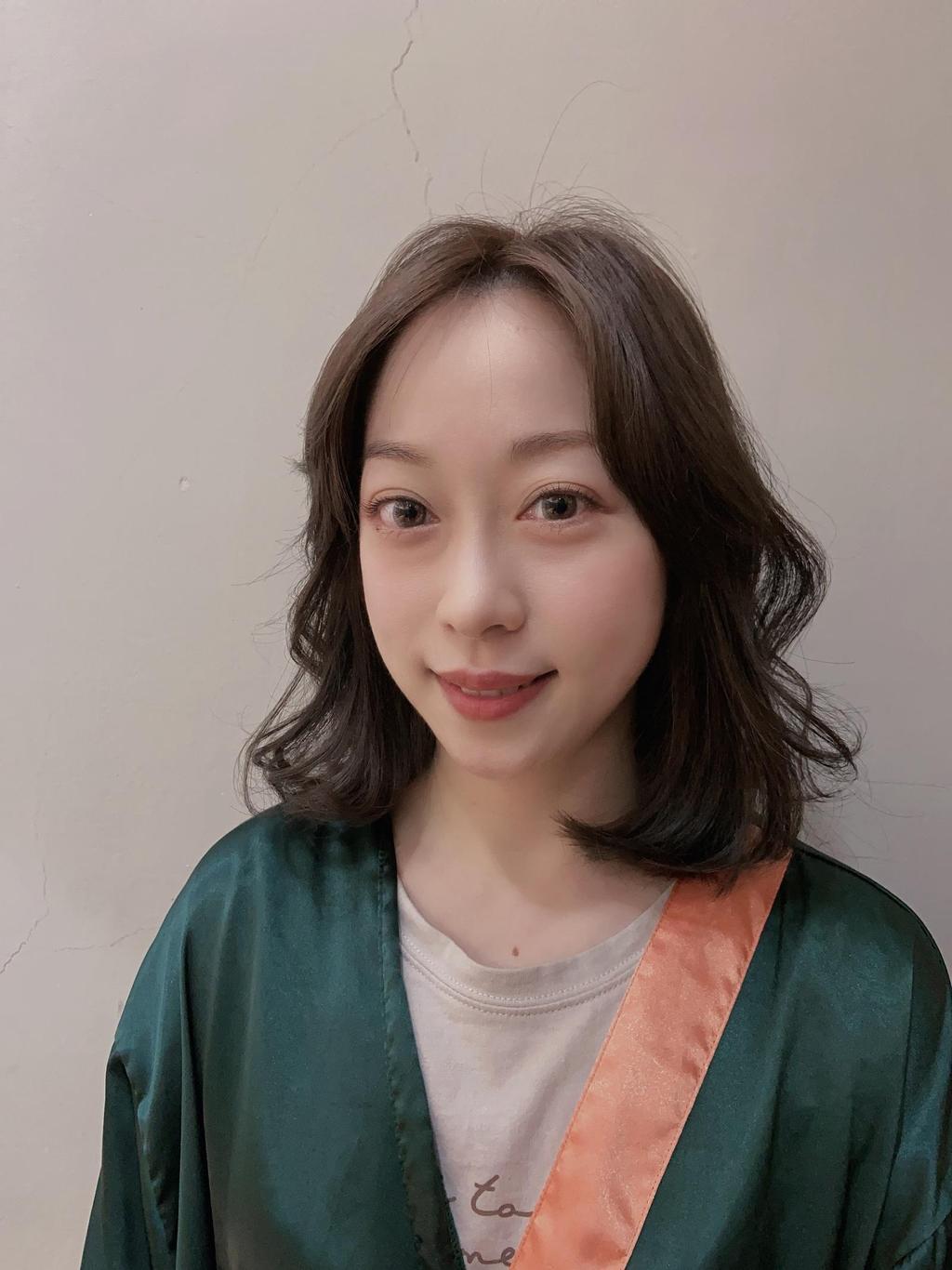 Echo Hsieh's Instagram, Twitter & Facebook on IDCrawl