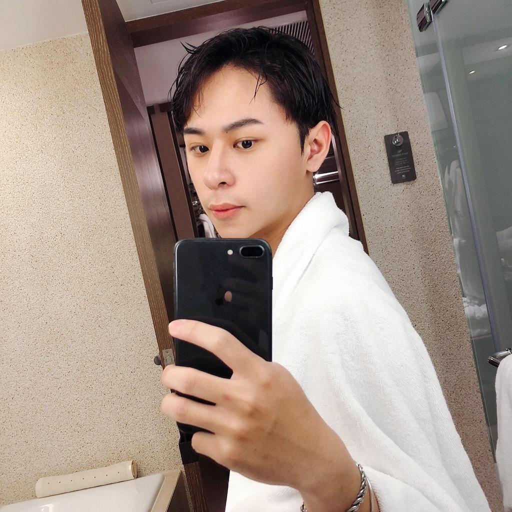 接髮小哥哥eric - AT2 hair salon | StyleMap美配