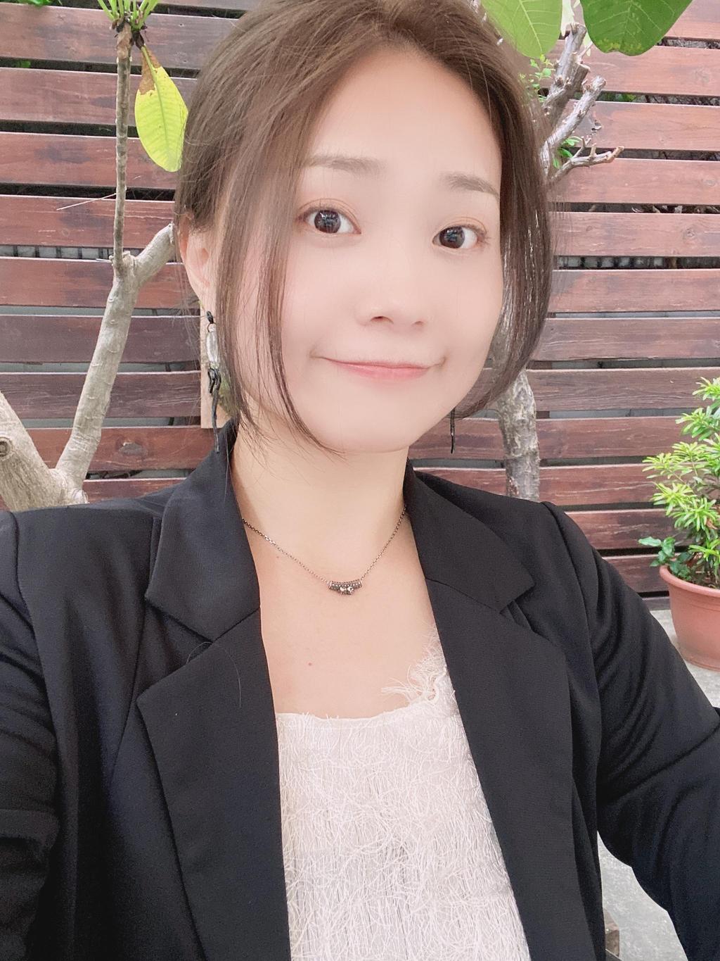 Eva莊涵楨 - 莞爾髮廊 | StyleMap美配