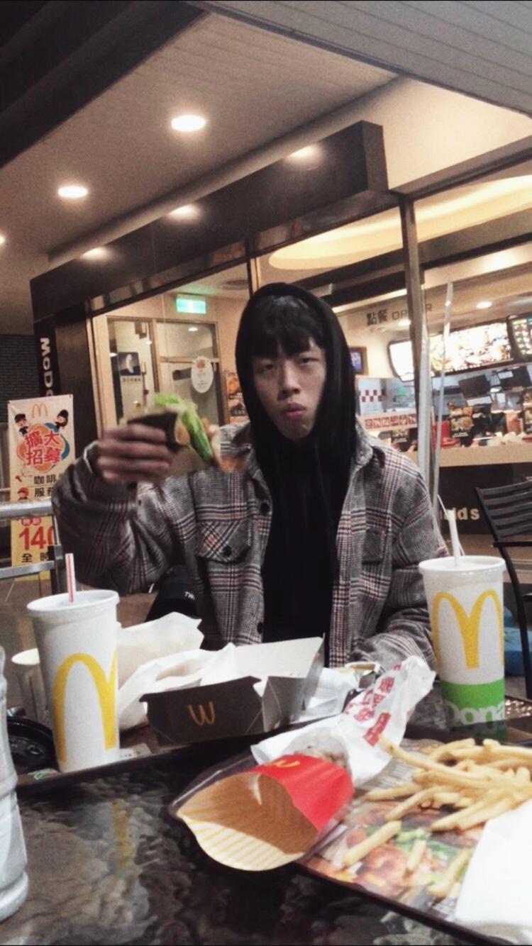 Howard pang - 默默髮廊 | StyleMap美配